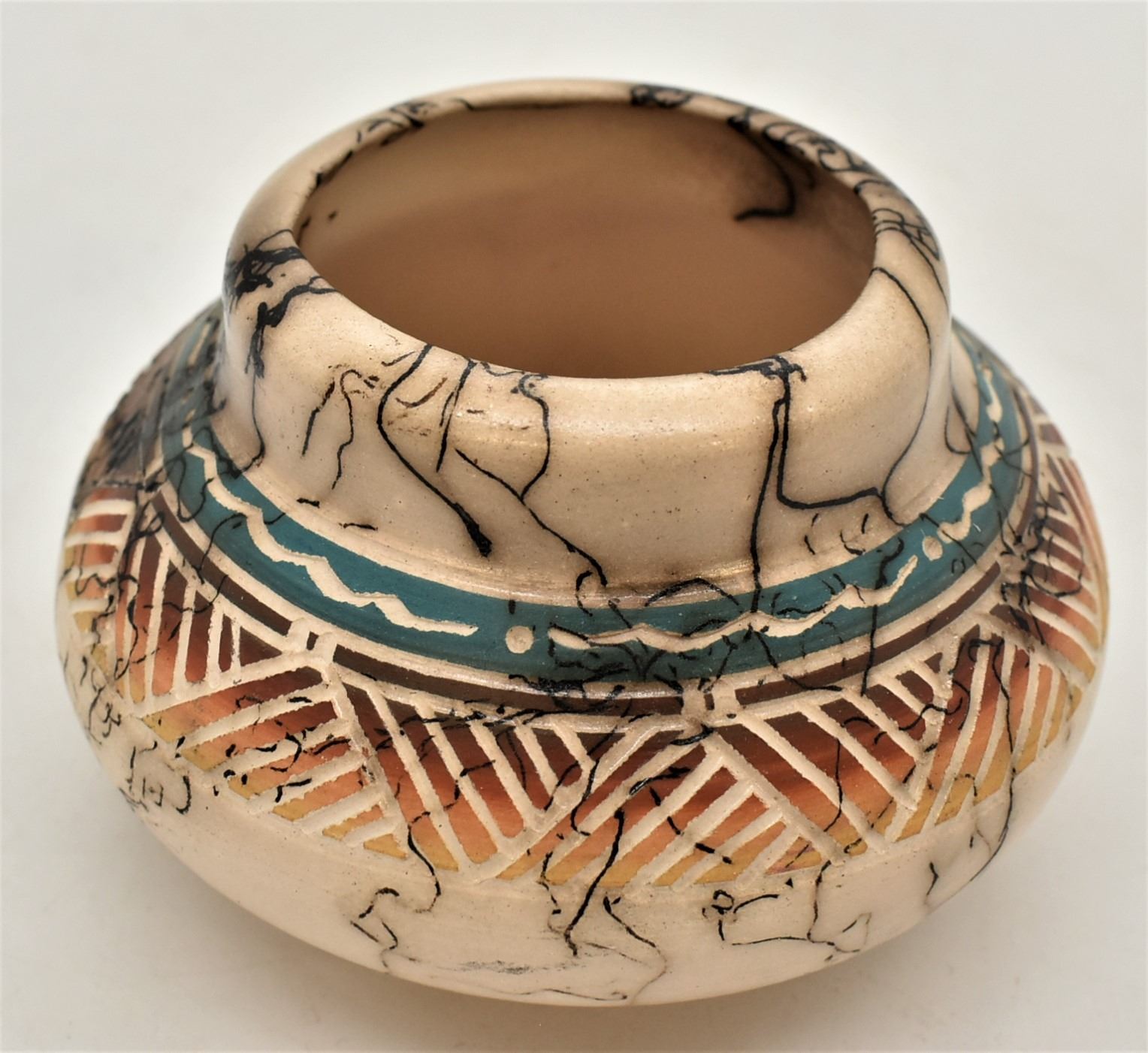 Navajo Horse Hair Pottery by Tannia Neal