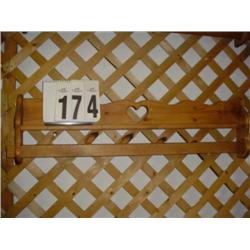 AMISH MADE PINE WALL MOUNT QUILT RACK W/2" SHELF