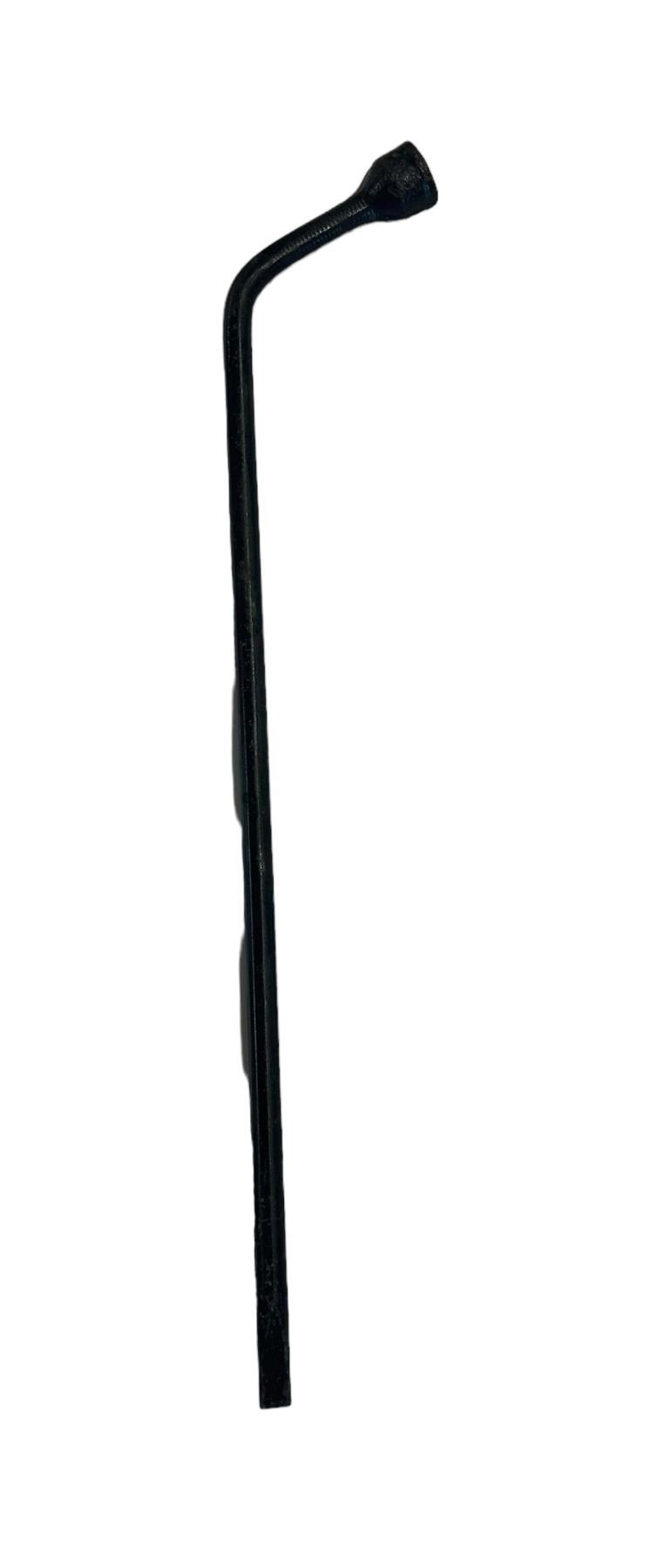 Breaking Bad (2008-2013) - Walter White's (Bryan Cranston) Tire Iron