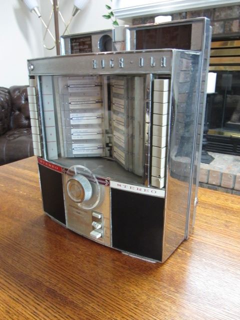 1967 ROCK OLA Wall mount Juke box