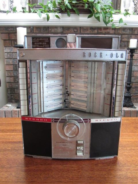 1967 ROCK OLA Wall mount Juke box