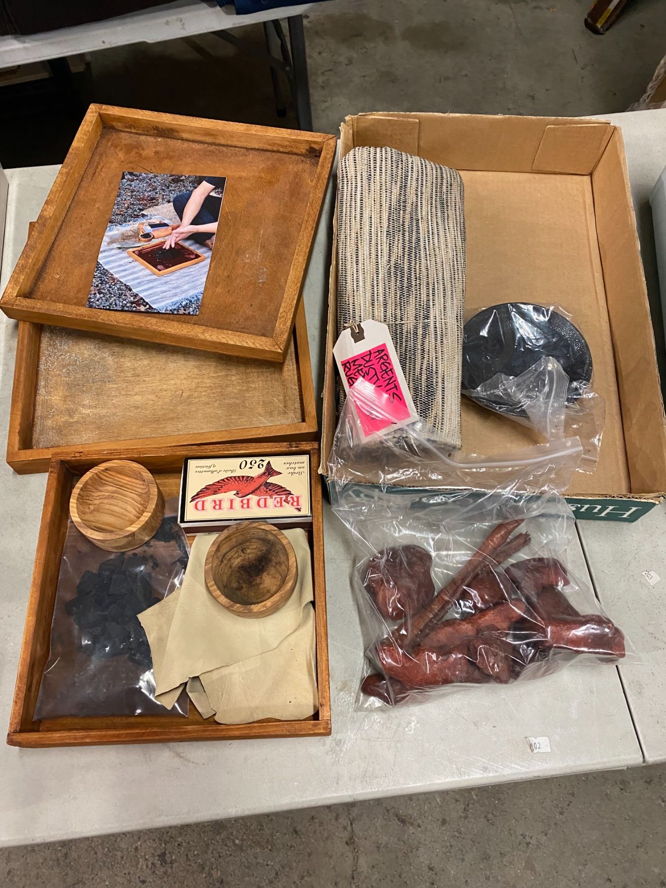 Assorted trays and stuff