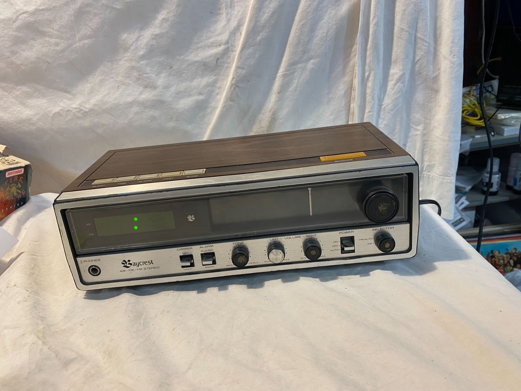 Bay crest clock radio