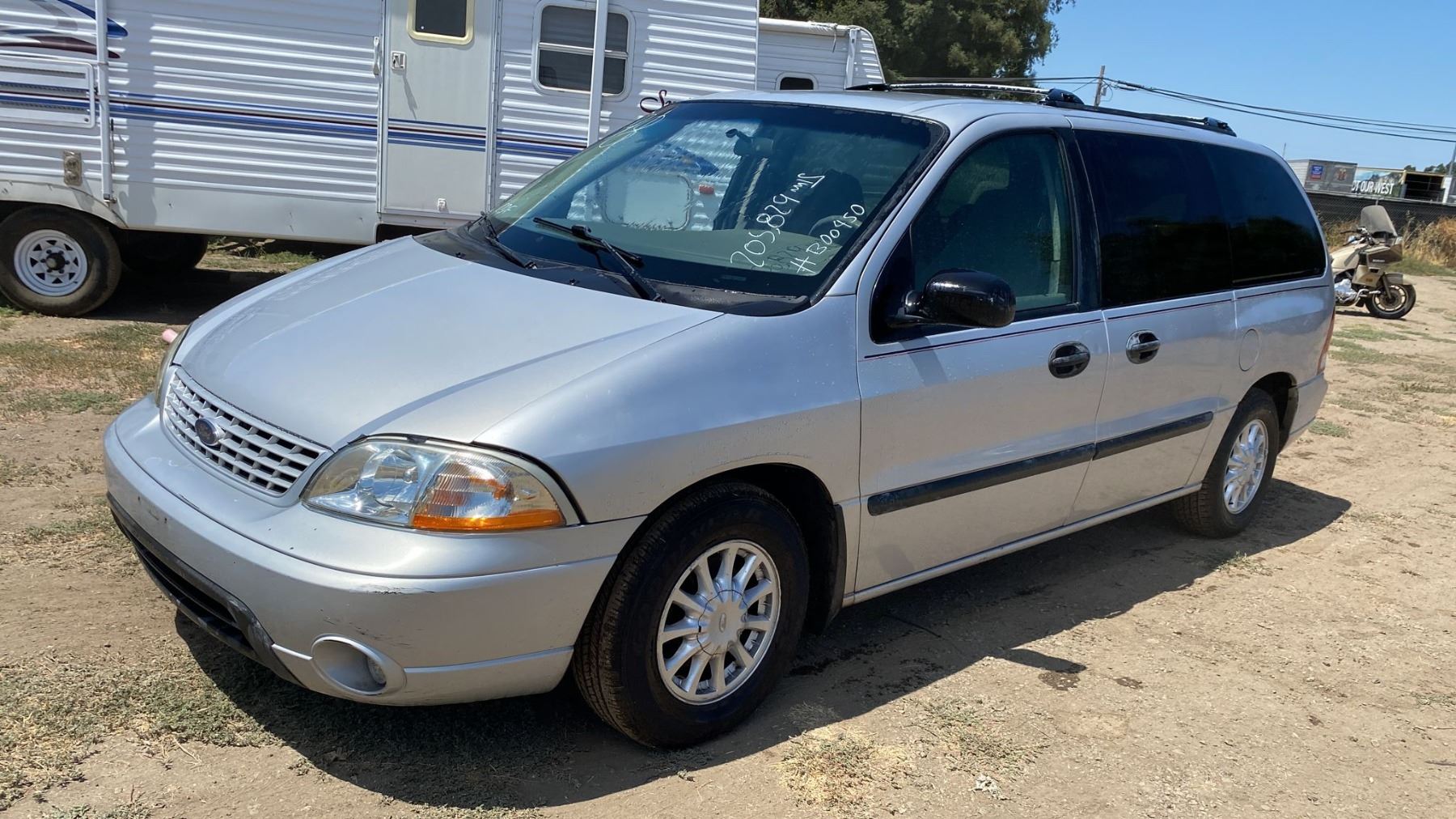 2003 Ford Windstar LX Standard