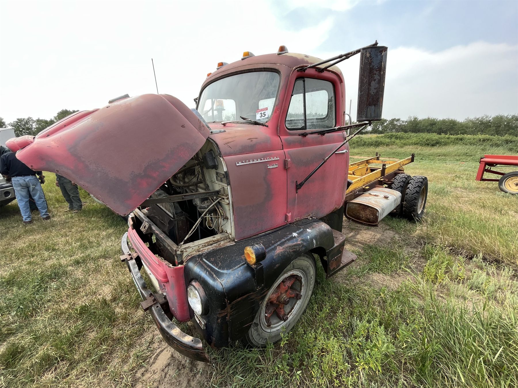 International S160 Special Truck with Hoist. Not Running. Serial #1804 ...