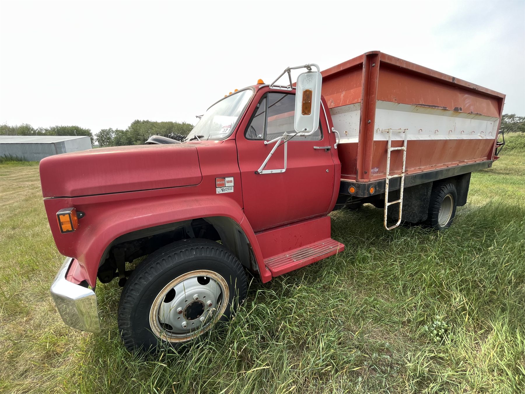 GMC 5000 Truck with Steel 15ft Box & Hoist. Manual 4 speed.
