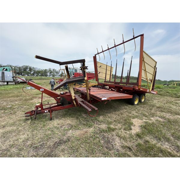 New Holland 1037 Square Bale Stack Wagon