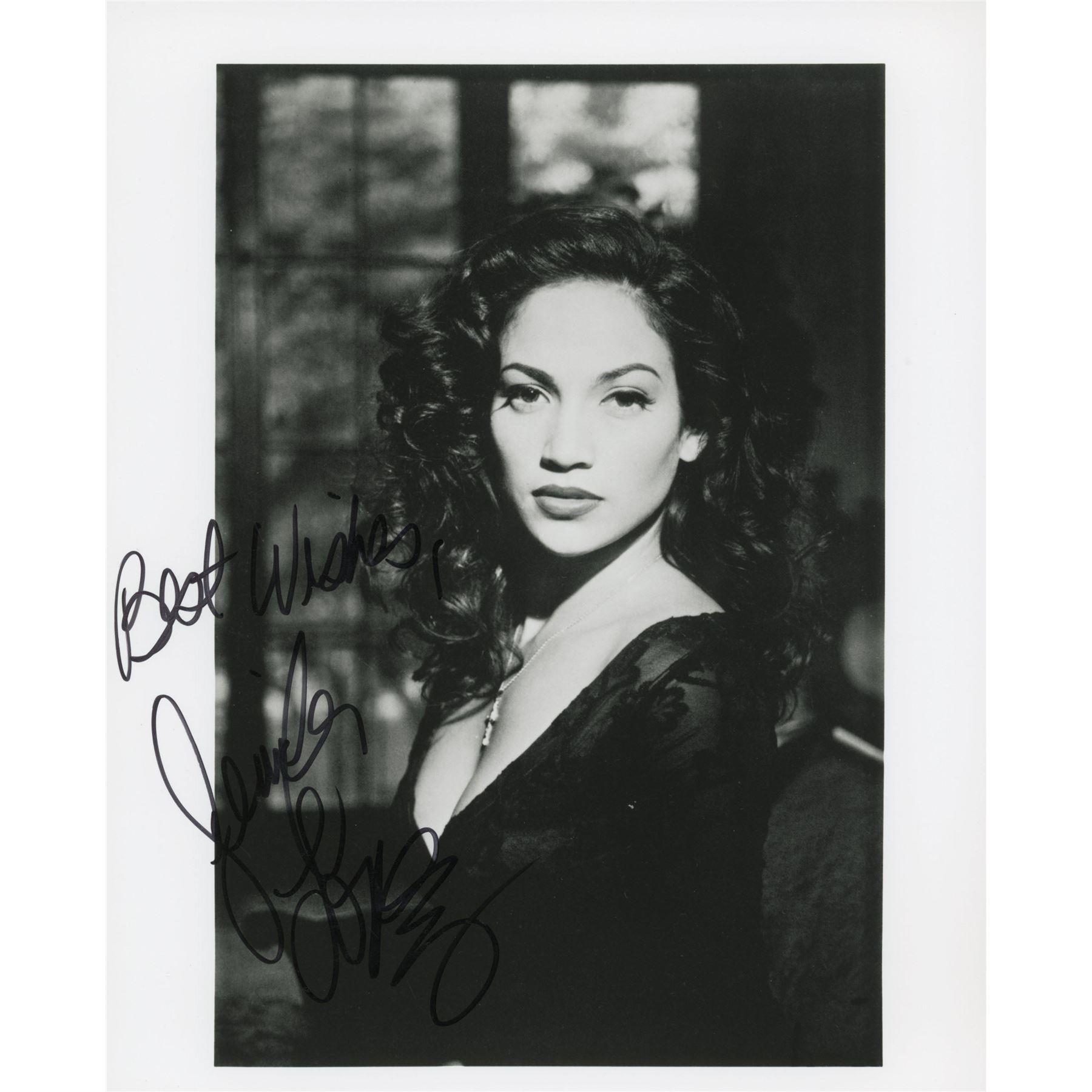 Jennifer Lopez signed photo. GFA Authenticated