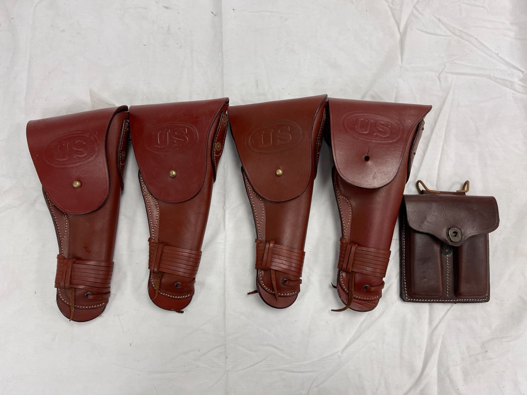 Set of 4 new vintage US RIA 1941 leather gun holsters w/ leather ...