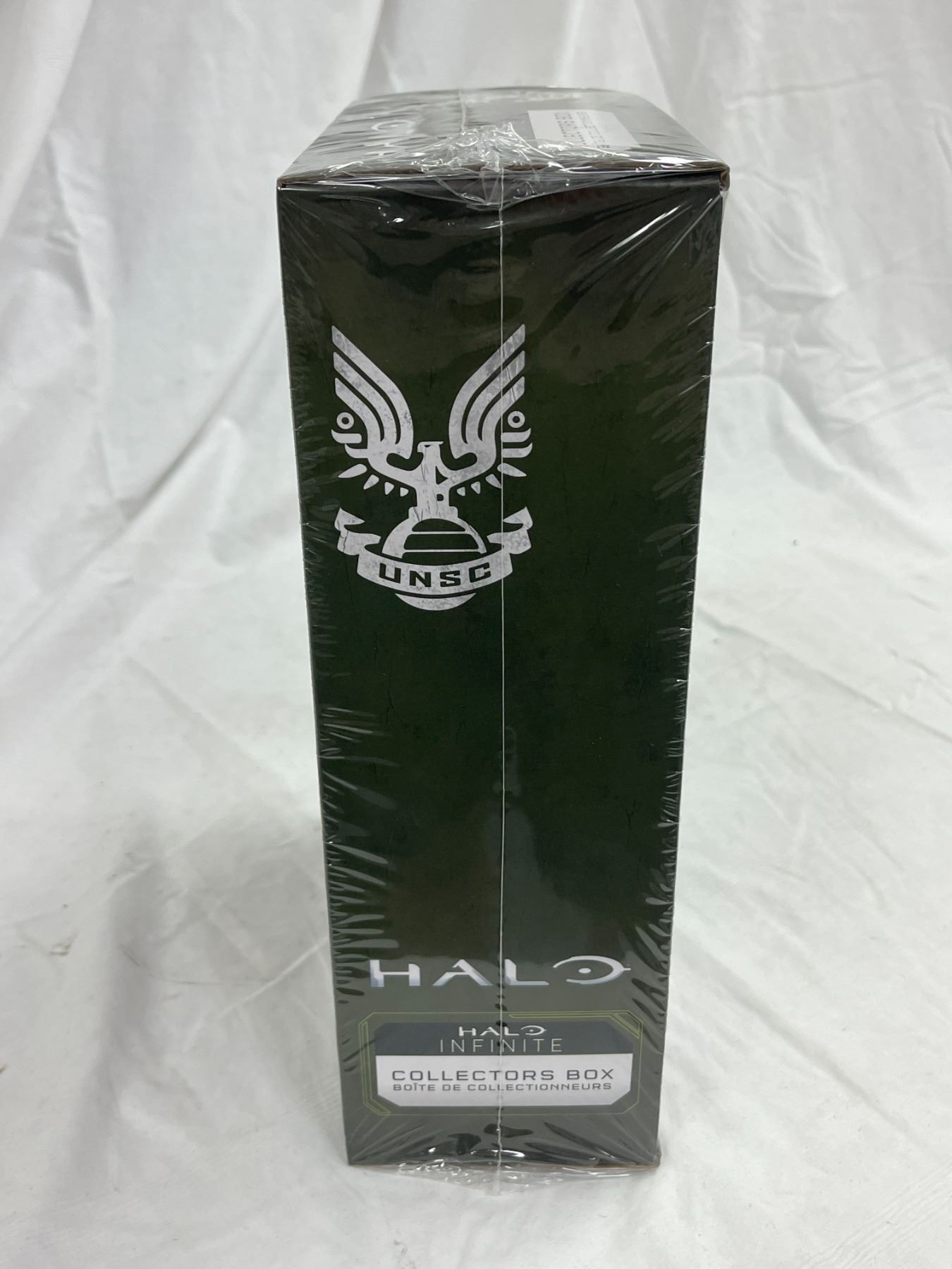 Halo Infinite Collector's Box - included vinyl figurine/ tactical ...