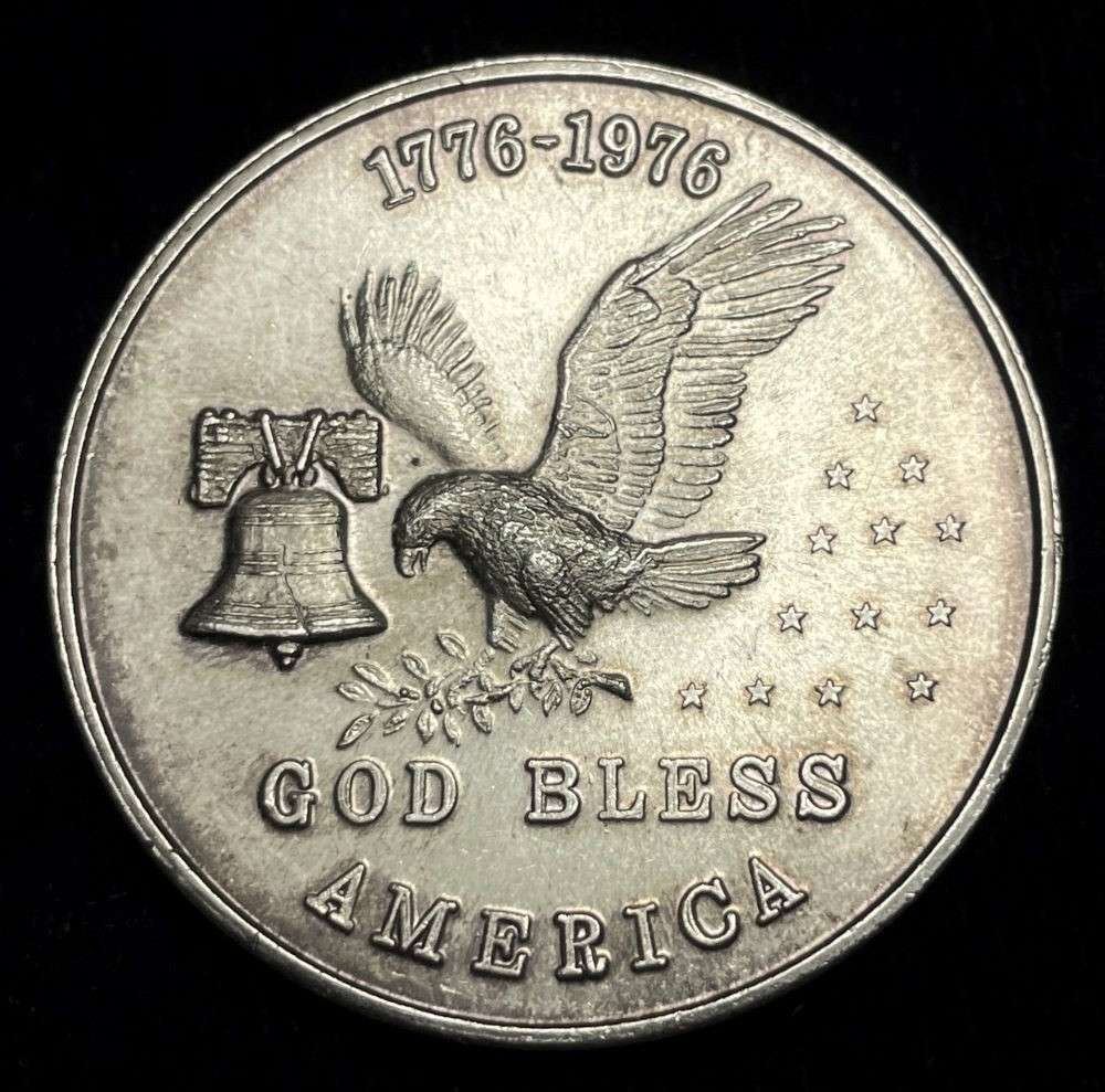 1776-1976 God Bless America Tri-State Refining 1 ozt .999 Silver