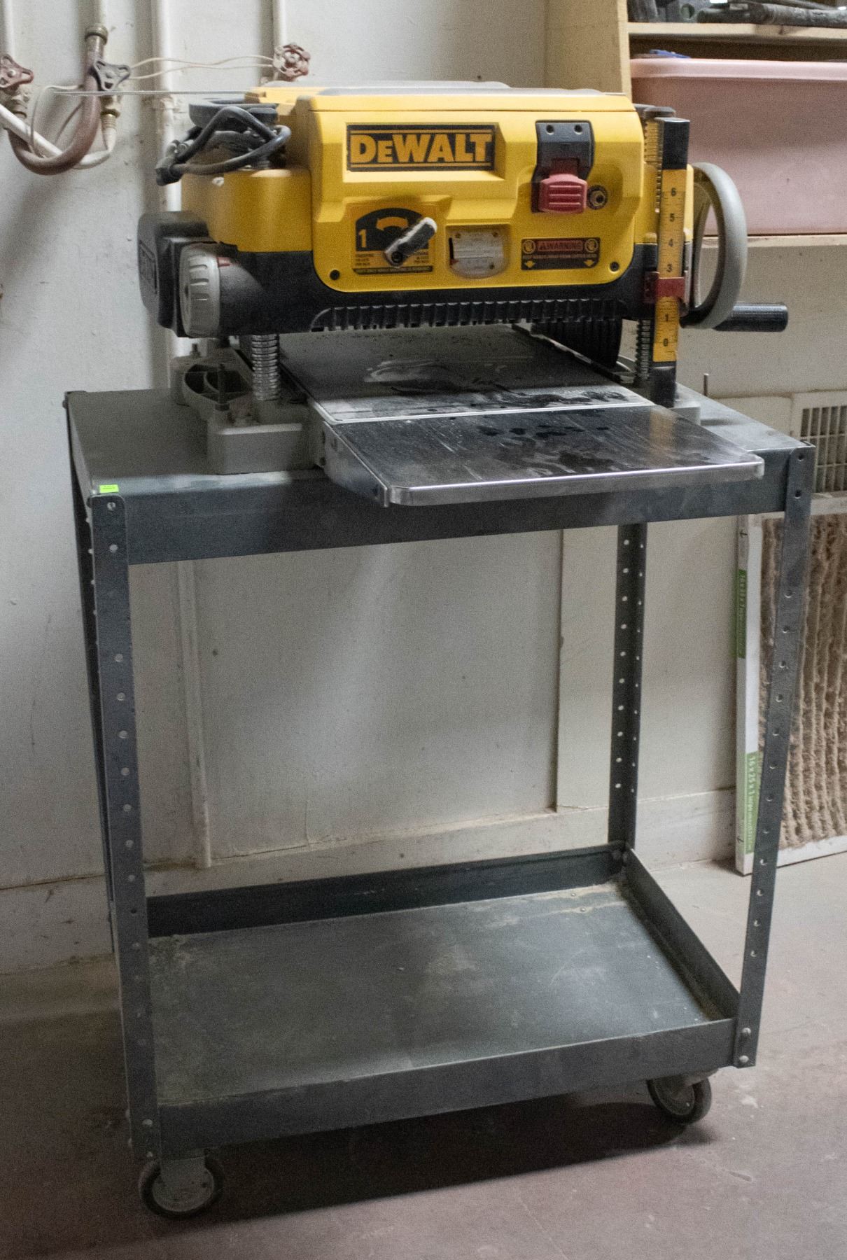 DEWALT DW735 THICKNESS PLANER ON ROLLING CART