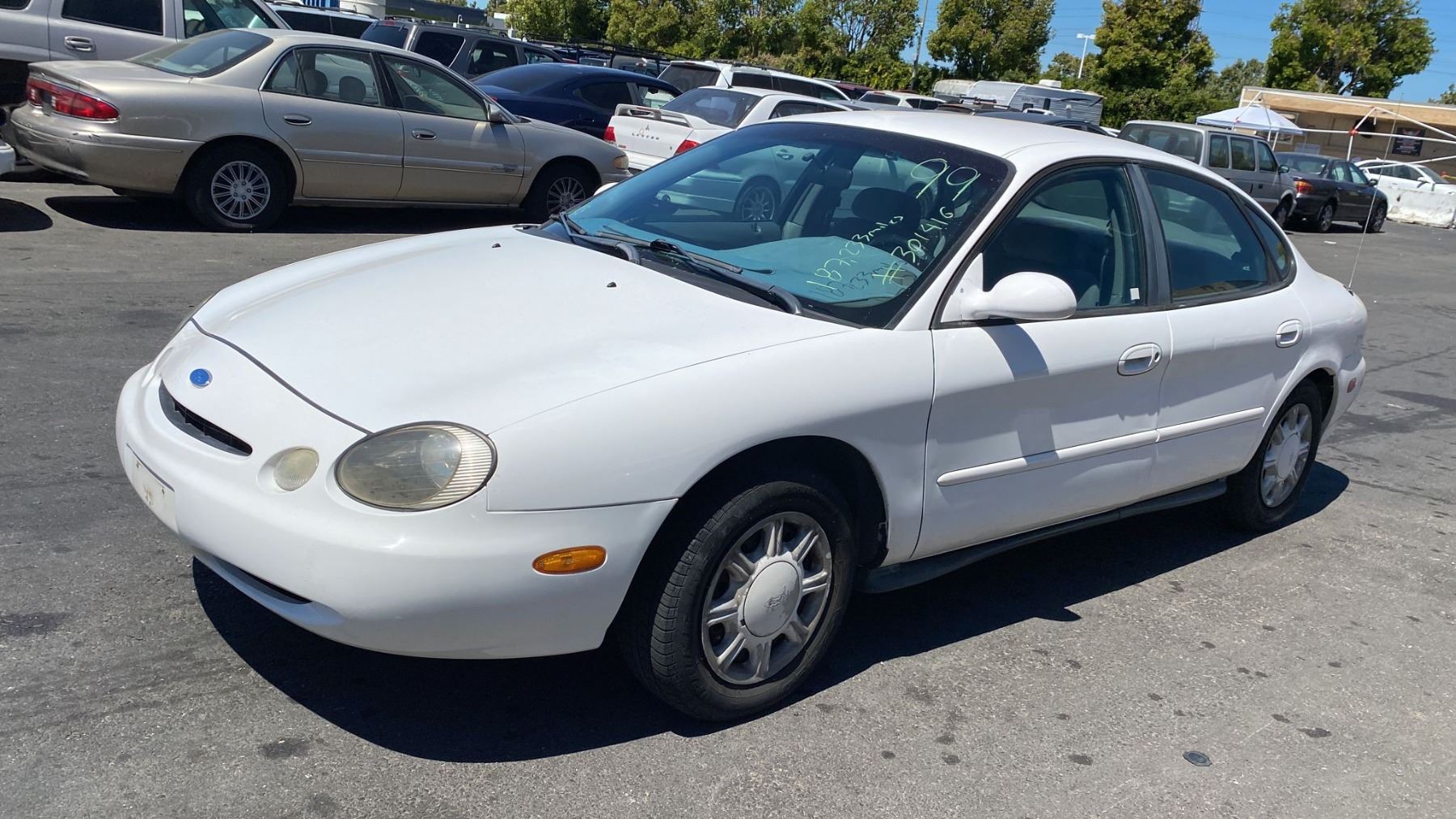 1997 Ford Taurus GL