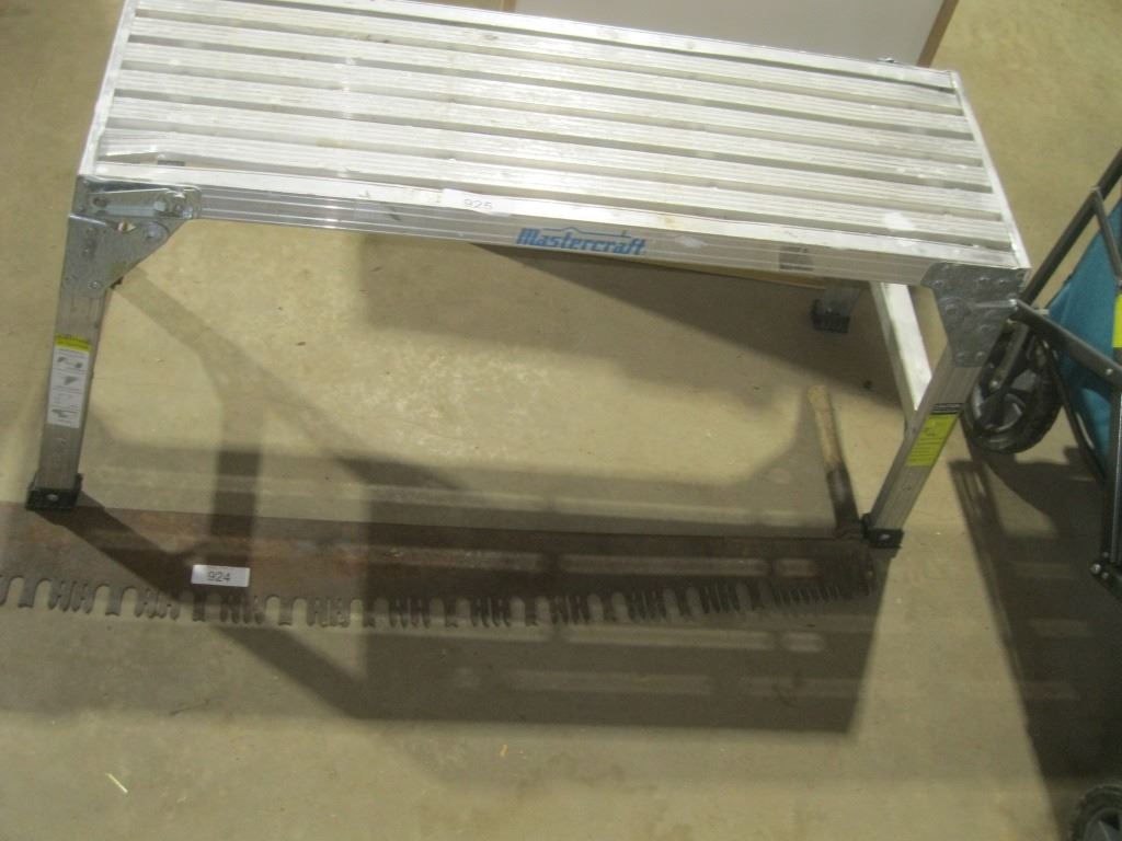 Mastercraft aluminum bench/step