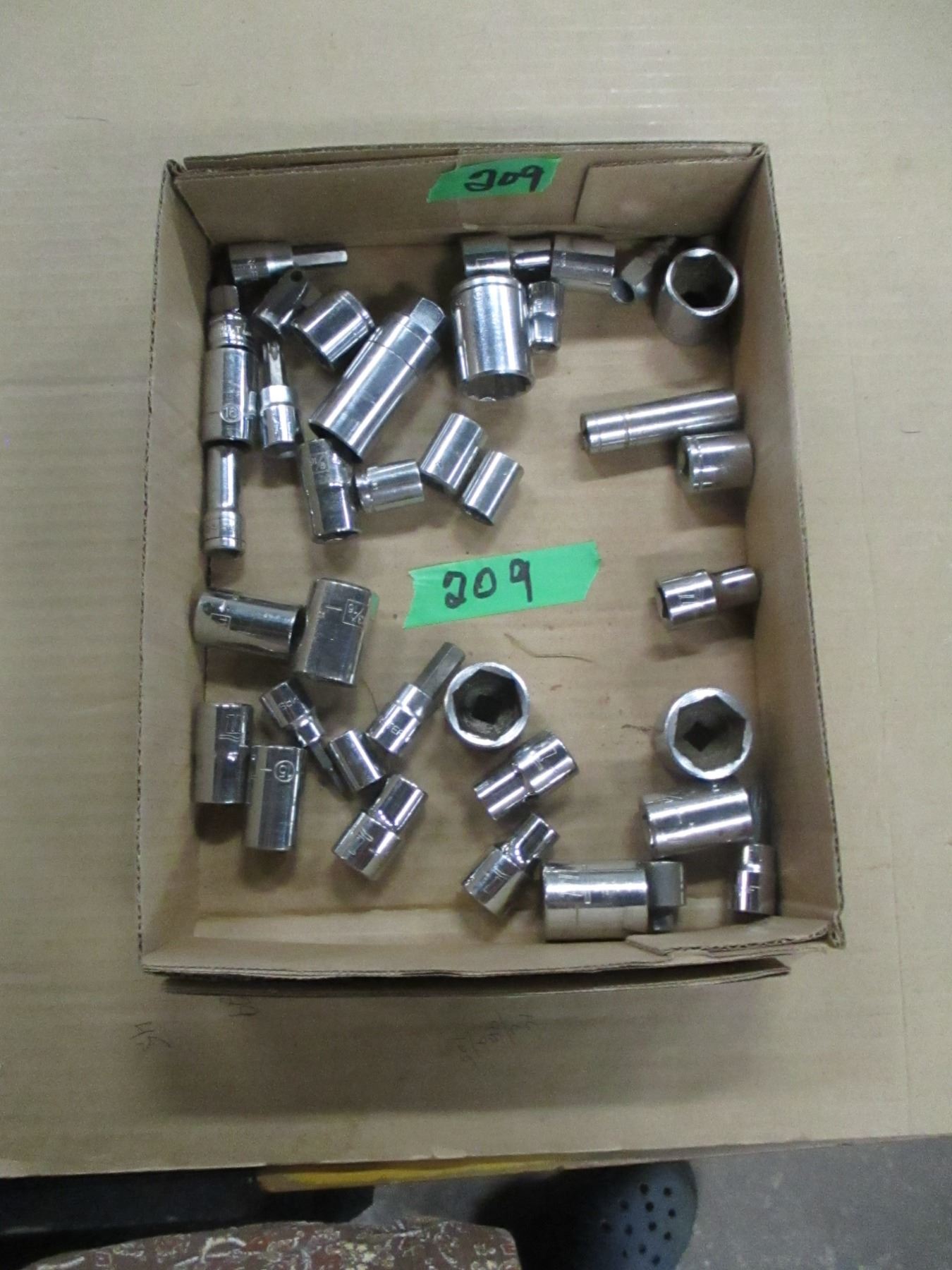 BOX C/W ASSORTED SOCKETS