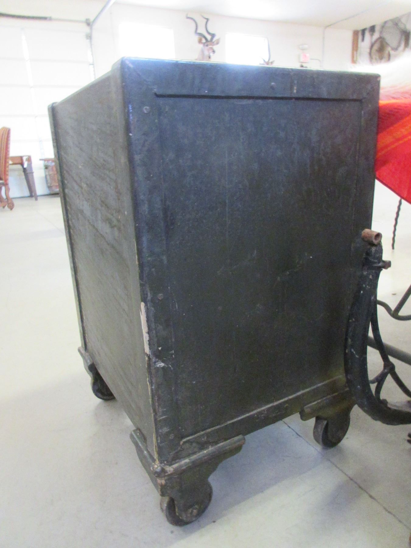 Victor Safe + Lock Co Cincinnati OH Floor Safe- Combination- Wheels- 31 ...