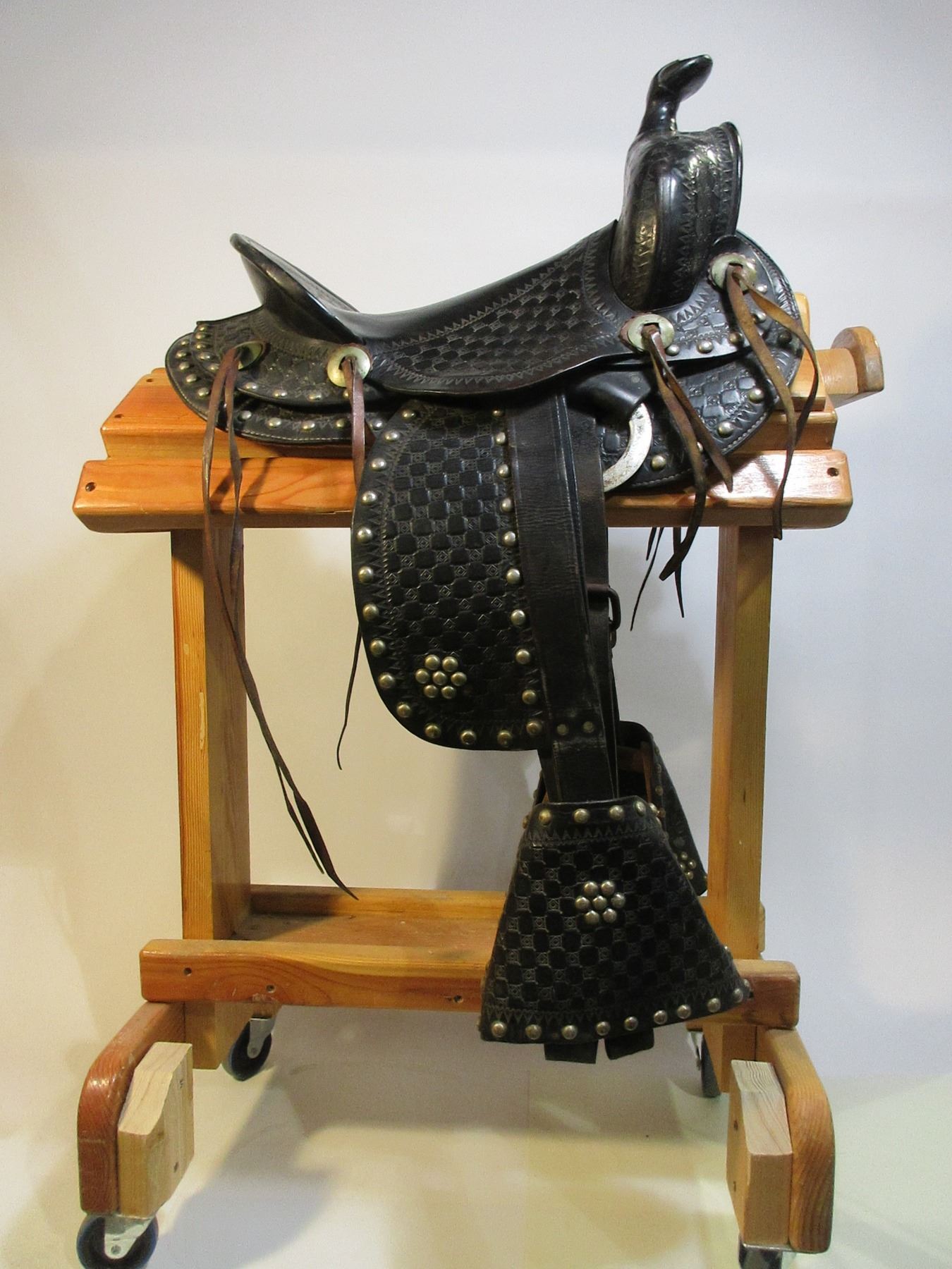 Stamped And Dotted 14.5" Saddle- Decent Sheepskin- Tapaderos- Six 1.5 ...