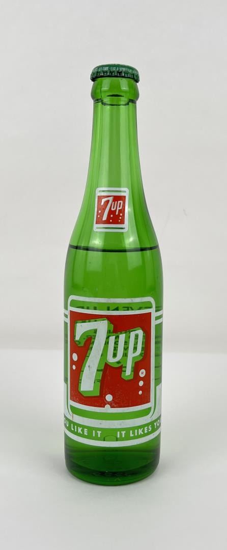 10oz Seven Up 7up Soda Bottle