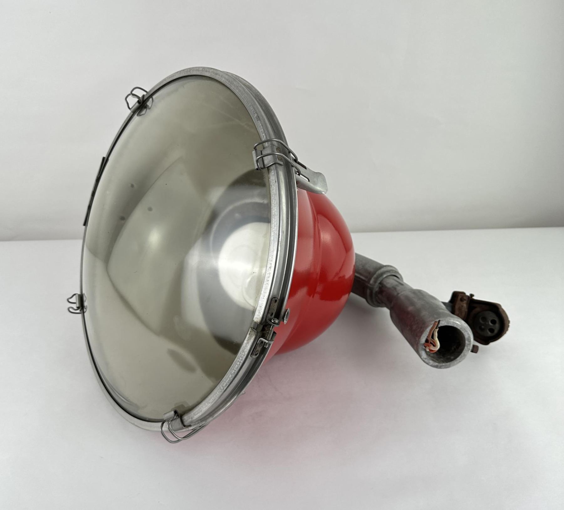 Revere Electric Porcelain Service Station Light