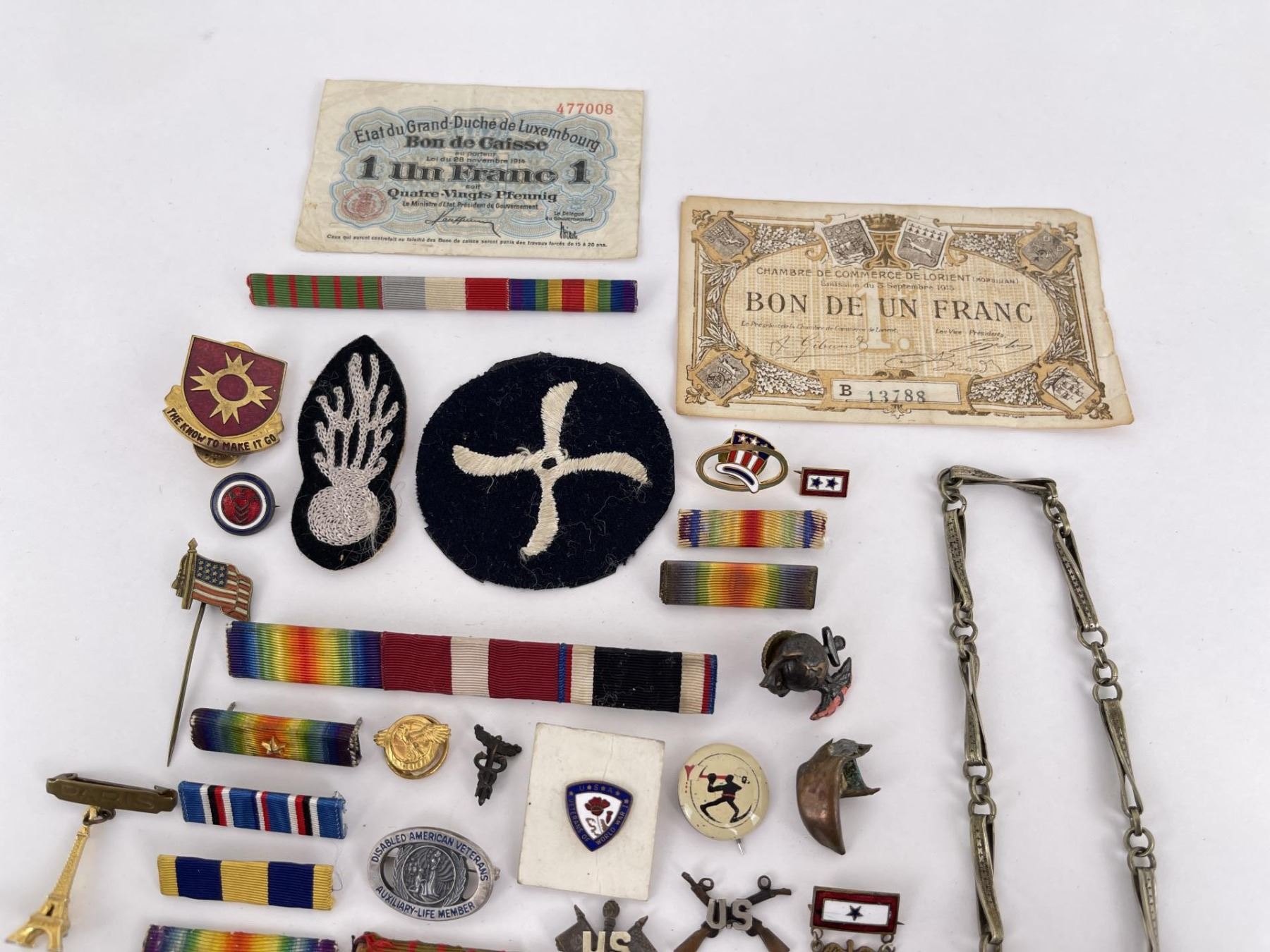 Collection of WW1 WWI WW2 Pins and Insignia