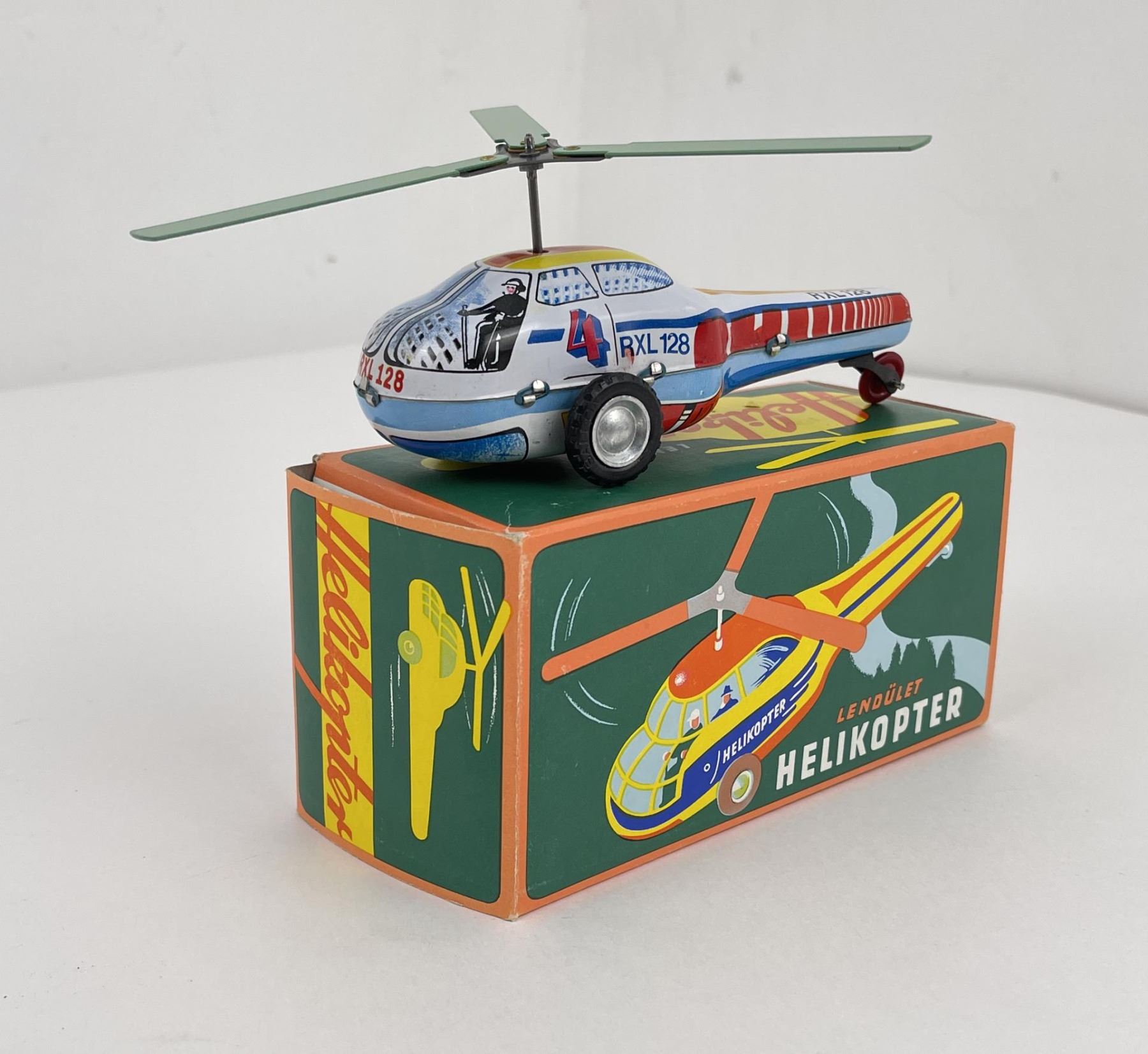 Lendulet Helicopter Tin Toy