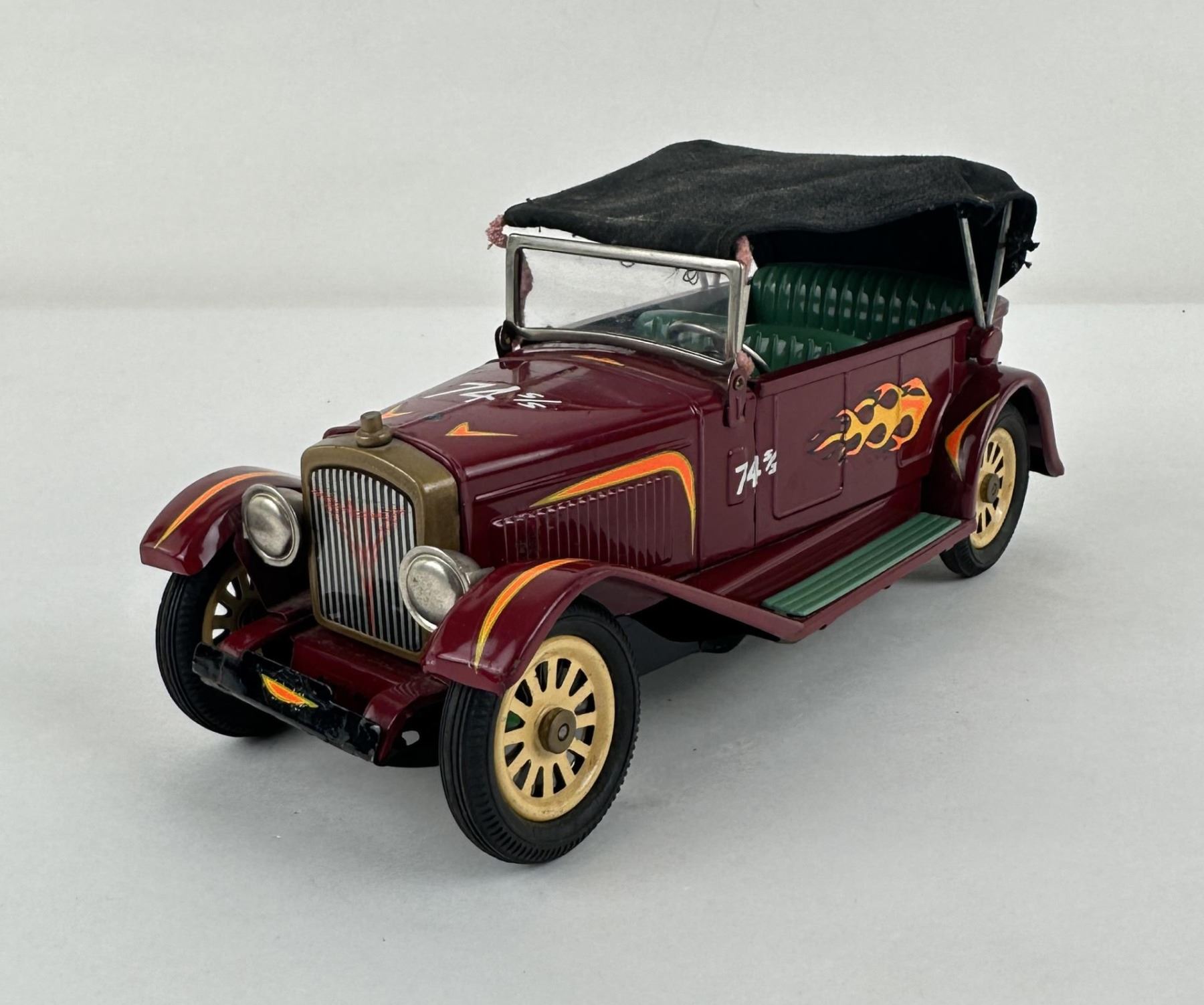 SSS International Old Timer Touring Car Toy