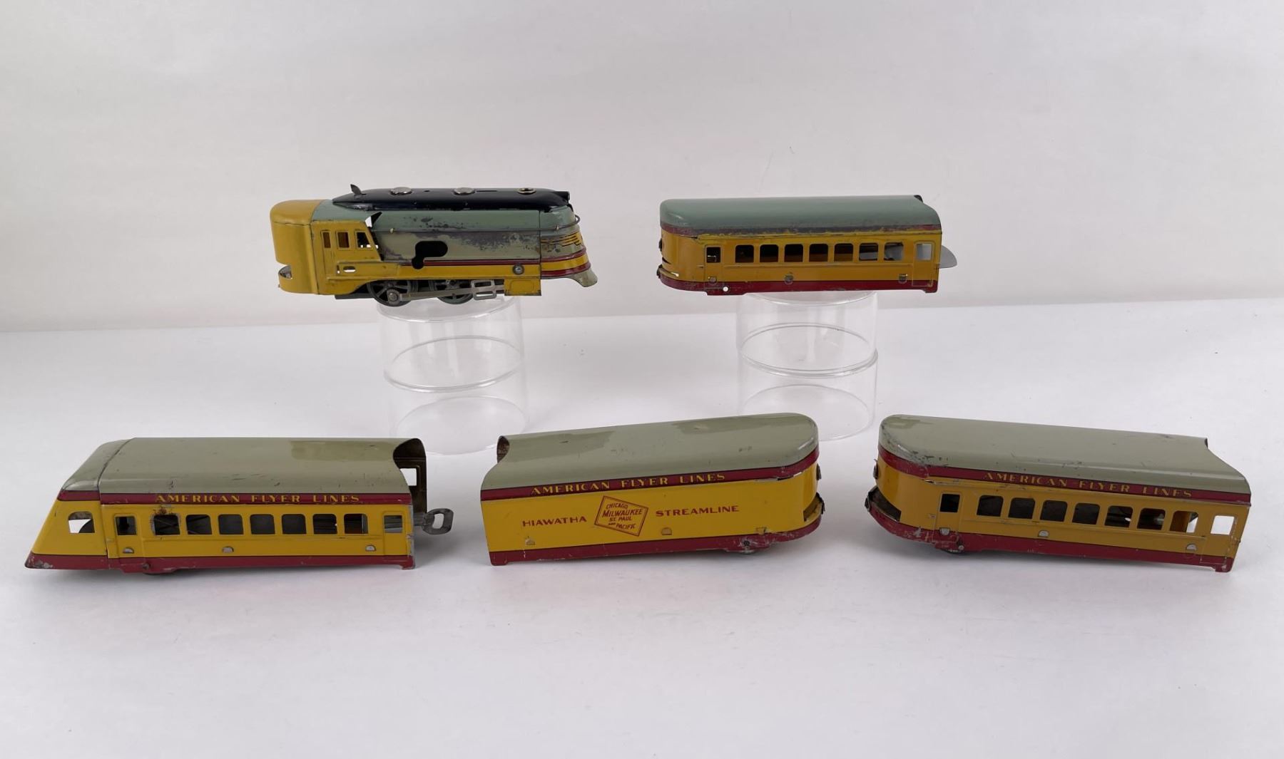 American Flyer Lines Streamline Hiawatha Train Set