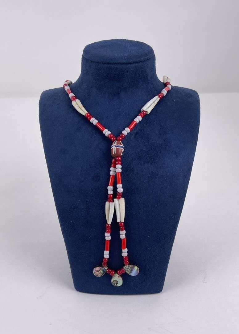 Plateau Native American Indian Shell Necklace