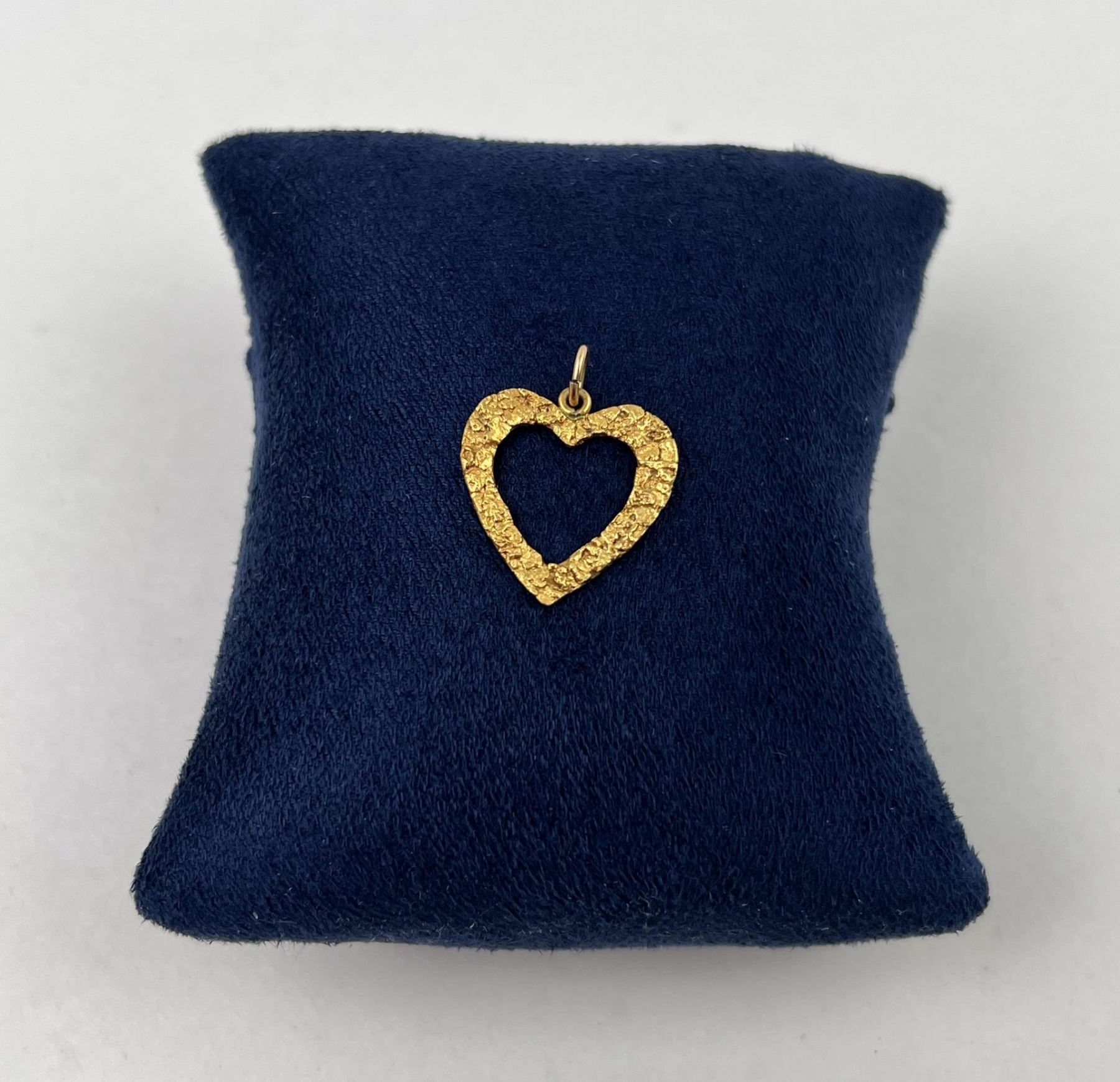 10k Alaskan Gold Nugget Overlay Heart Pendant