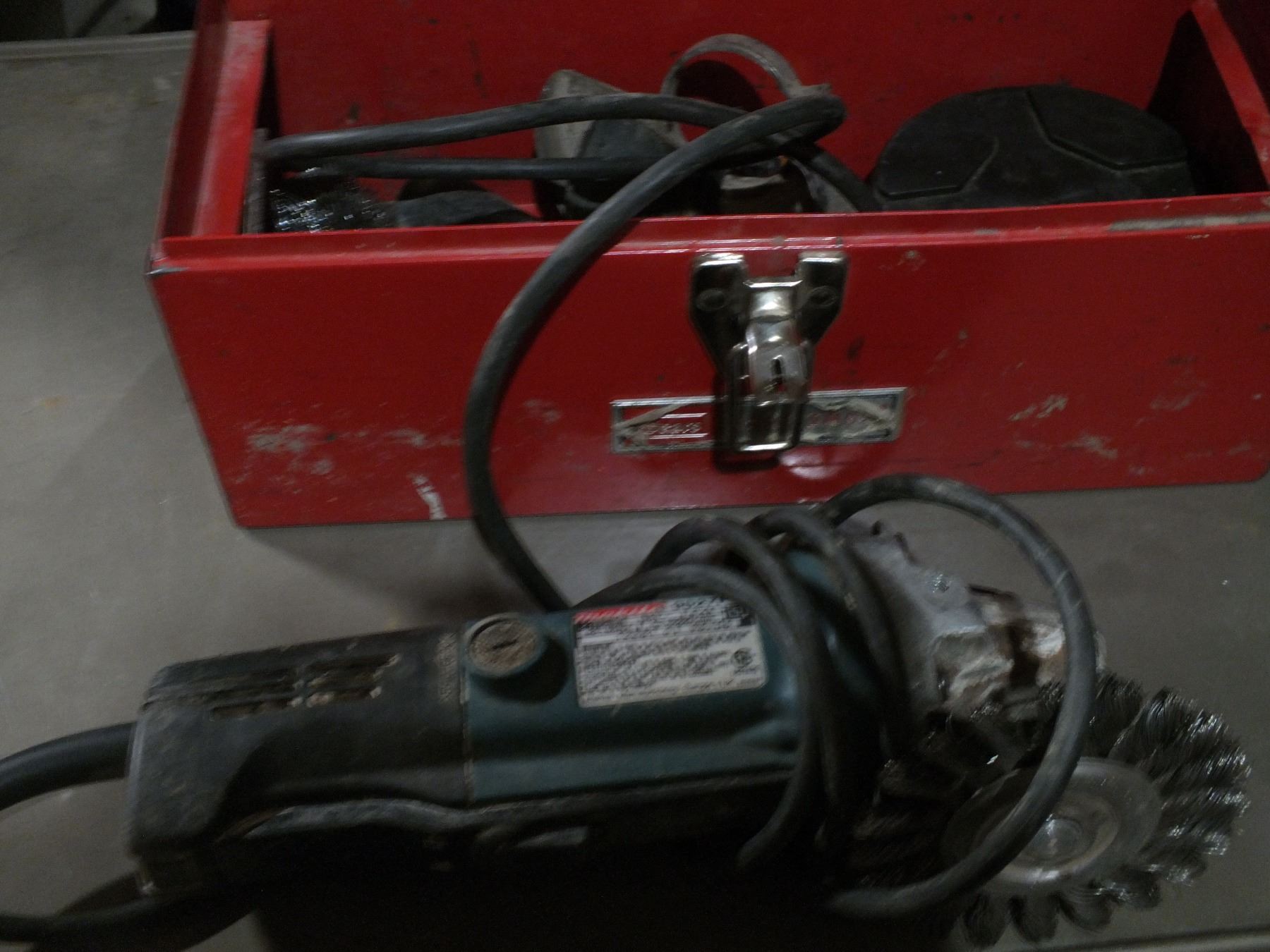 Red Tool Box w/ Makita Grinder & Disc's