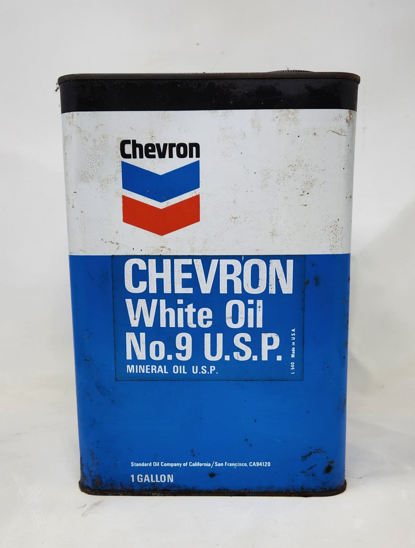 Vintage Chevron White Oil 1 Gallon Advertising Tin