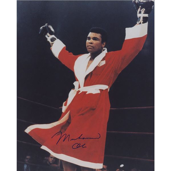 Muhammad Ali signed photo. GFA Authenticated