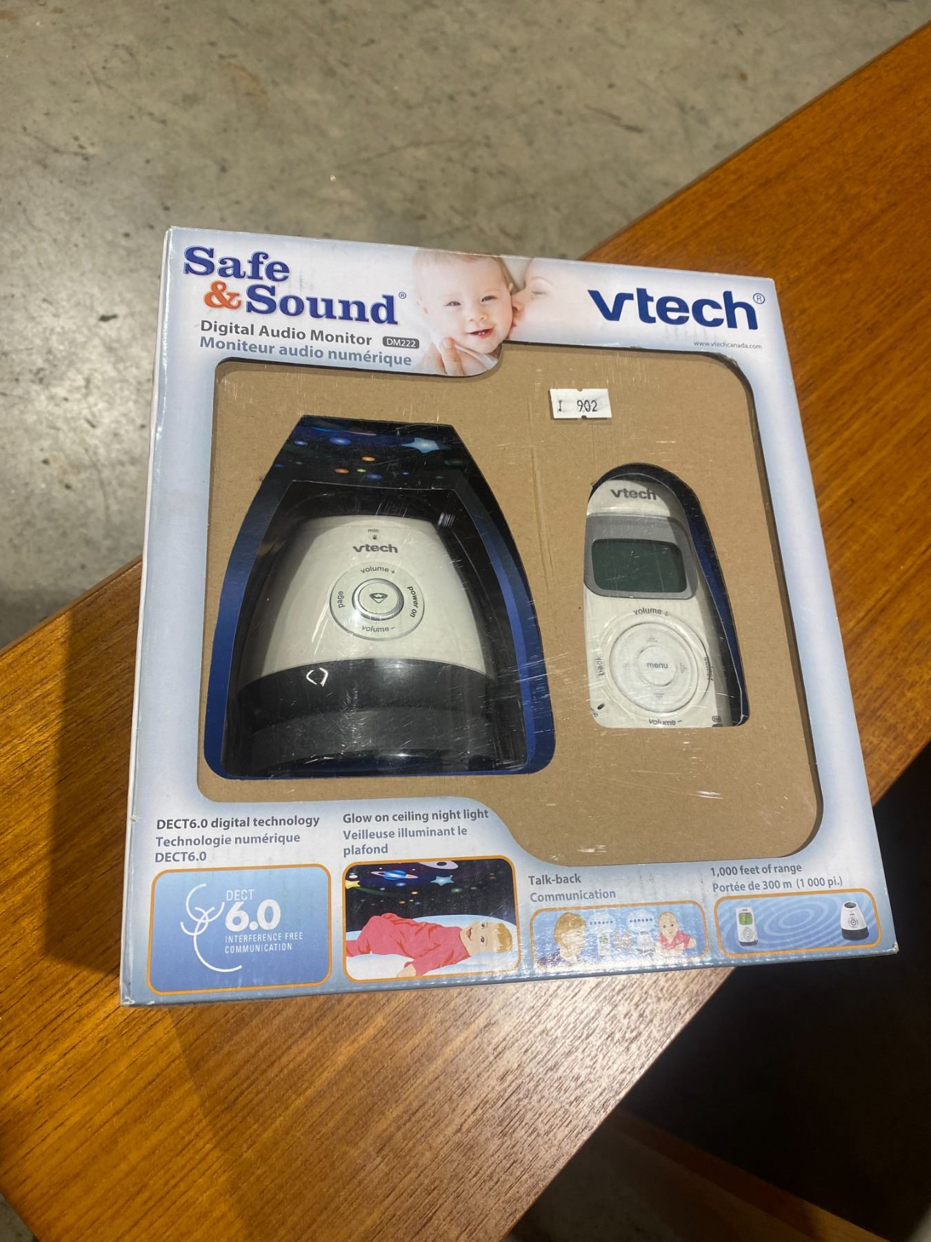 Vtech safe and sound digital audio monitor Vtech safe and sound digital audio monitor