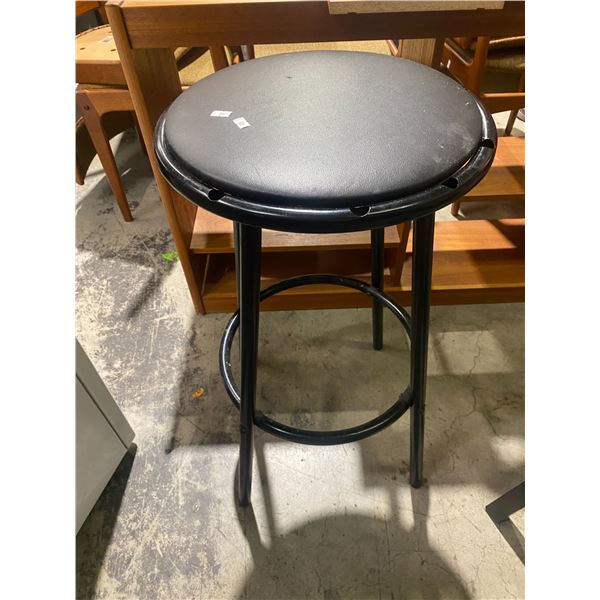 Swivel stool Swivel stool
