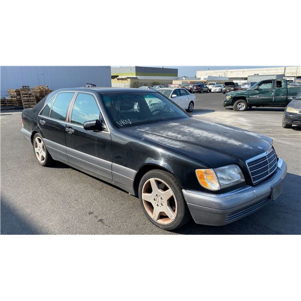 1996 Mercedes-Benz S-Class S 320 SWB