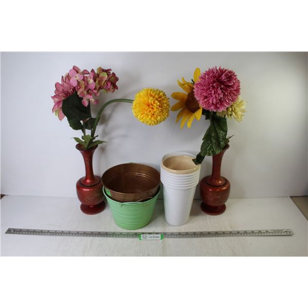 Assorted Pots And Fake Flowers Bodnarus Auctioneering