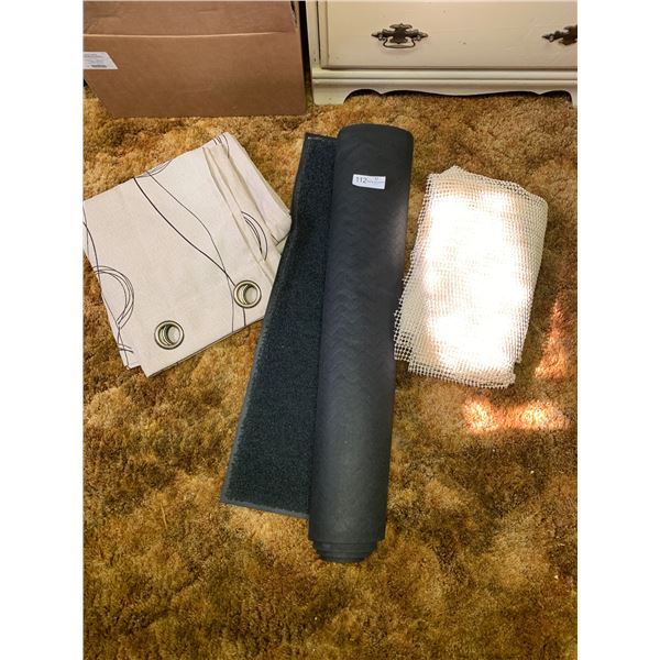 Misc Home Decor Area Rug And Curtains Beck Auctions Inc