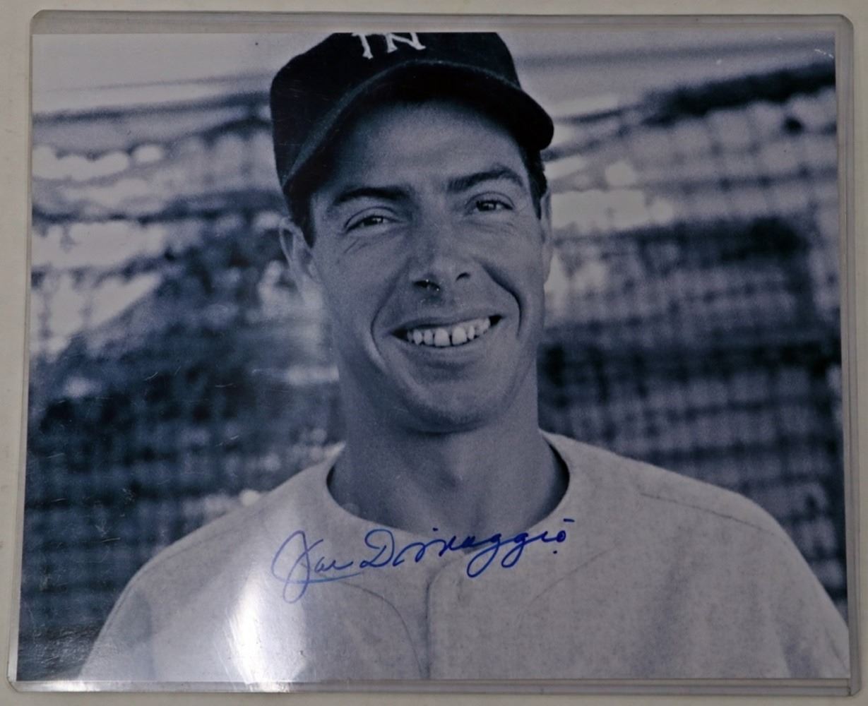 JOE DIMAGGIO PHOTO & AUTOGRAPH