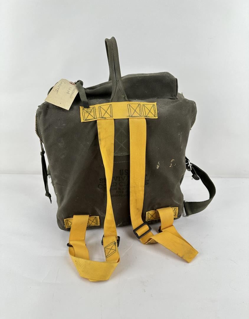 US Army Pilot Bail Out Cold Weather Survival Kit