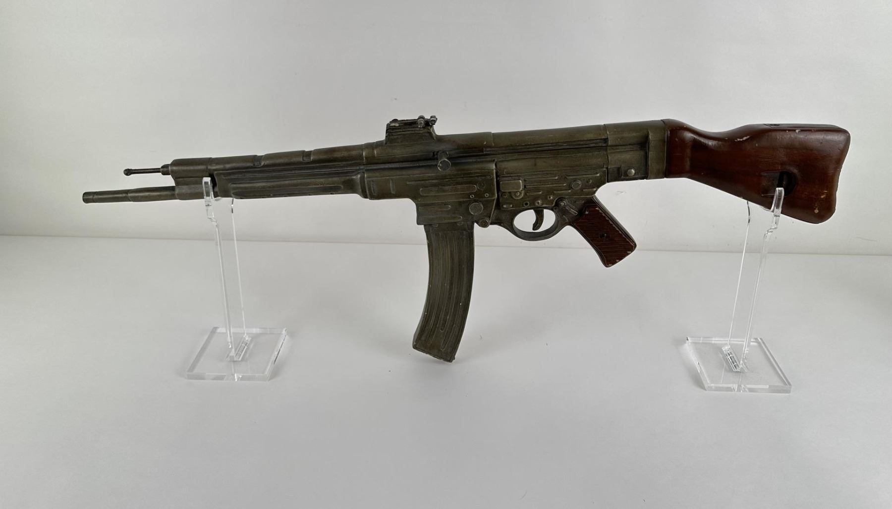 Band of Brothers German MP 44 Movie Prop Gun