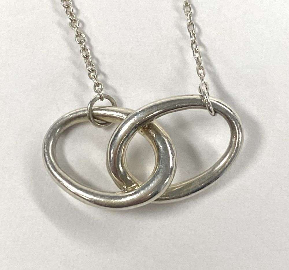 Tiffany & Co. Elsa Peretti Interlocking Ovals Necklace .925 Sterling Silver