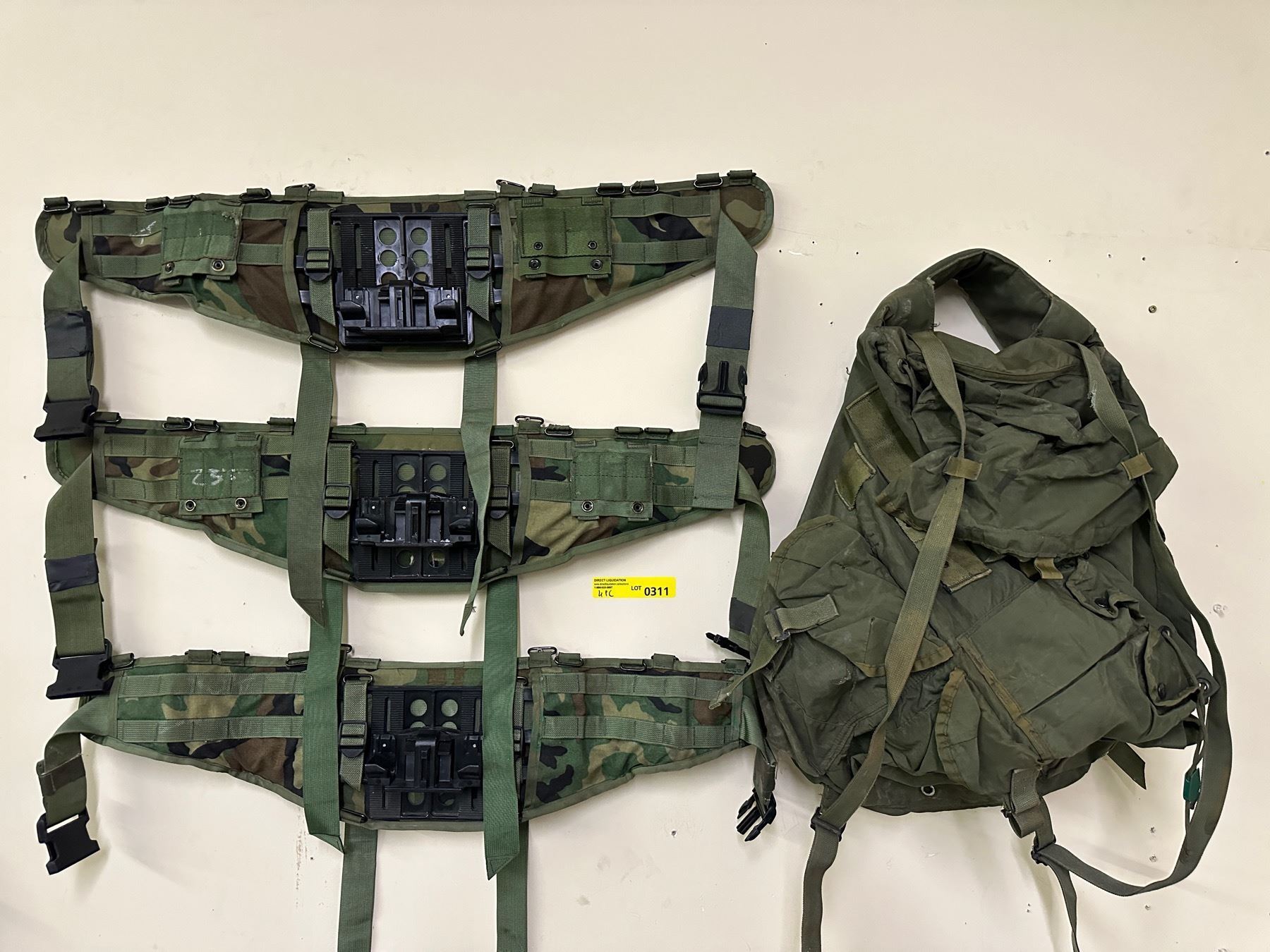 US Military backpack w/ set of 3 military utility belts