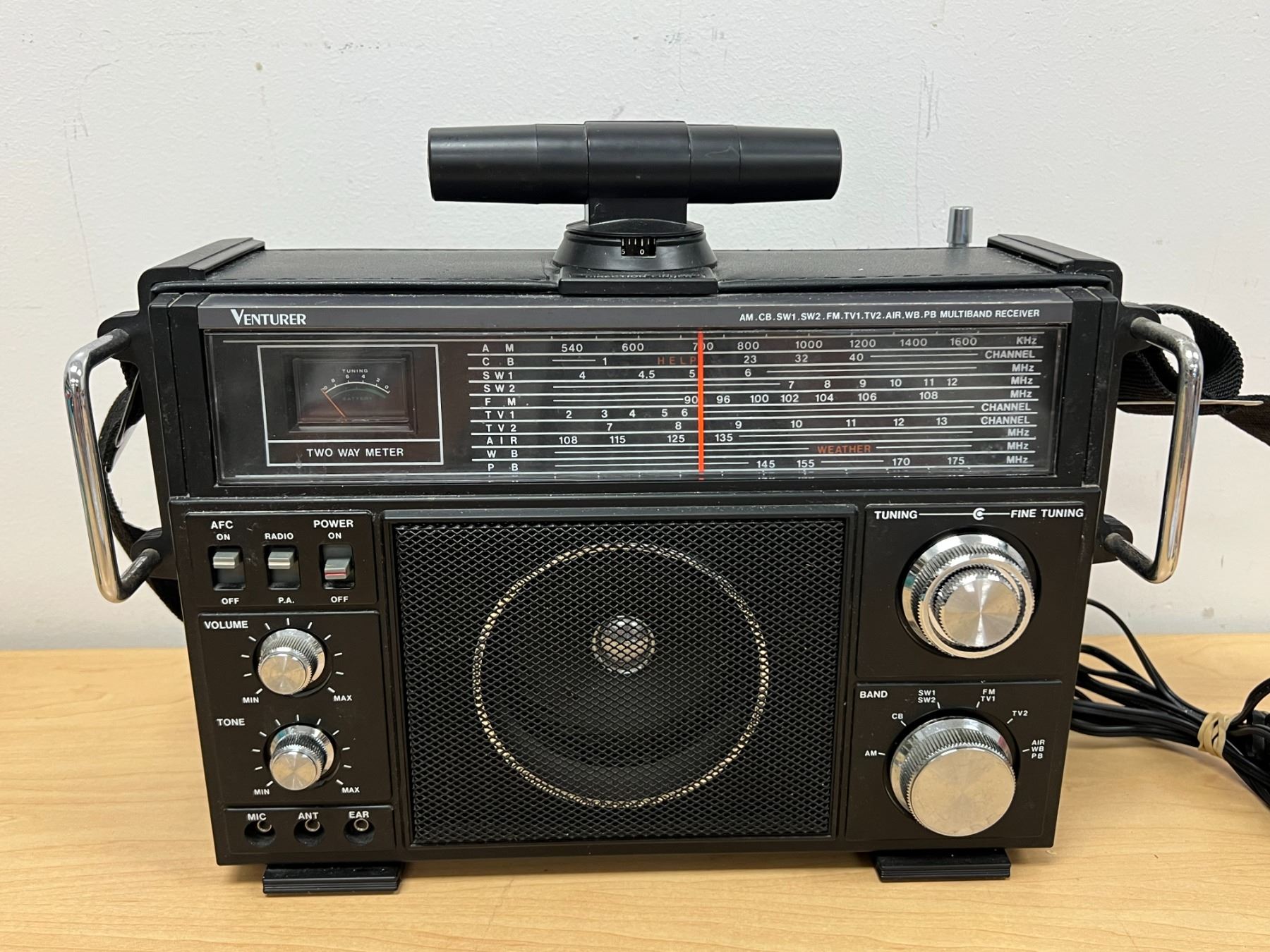 Vintage Venturer Multiband Receiver Radio Model: 2959-2