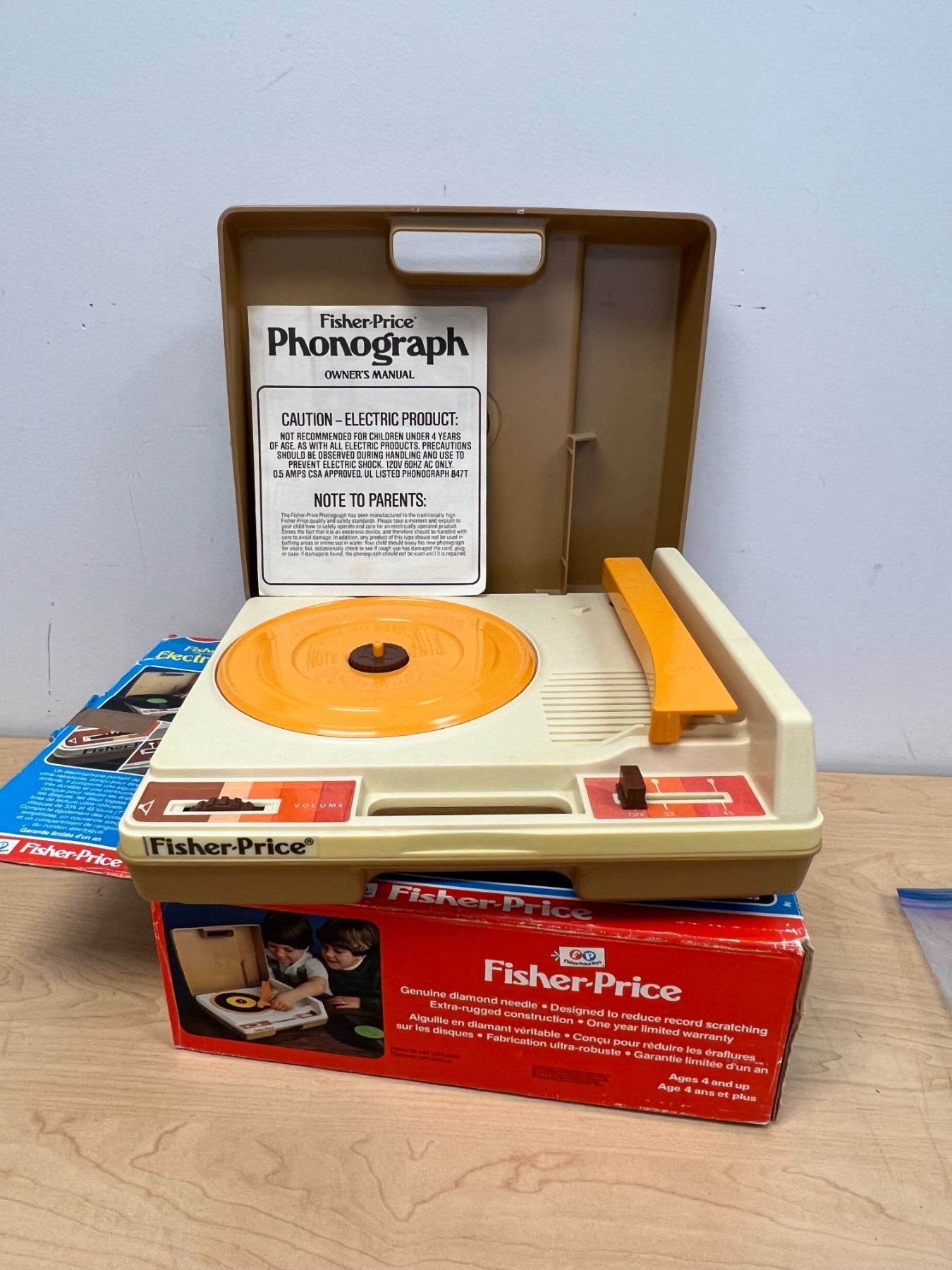 Vintage Fisher Price Phonograph Turntable Record Player With Original Box