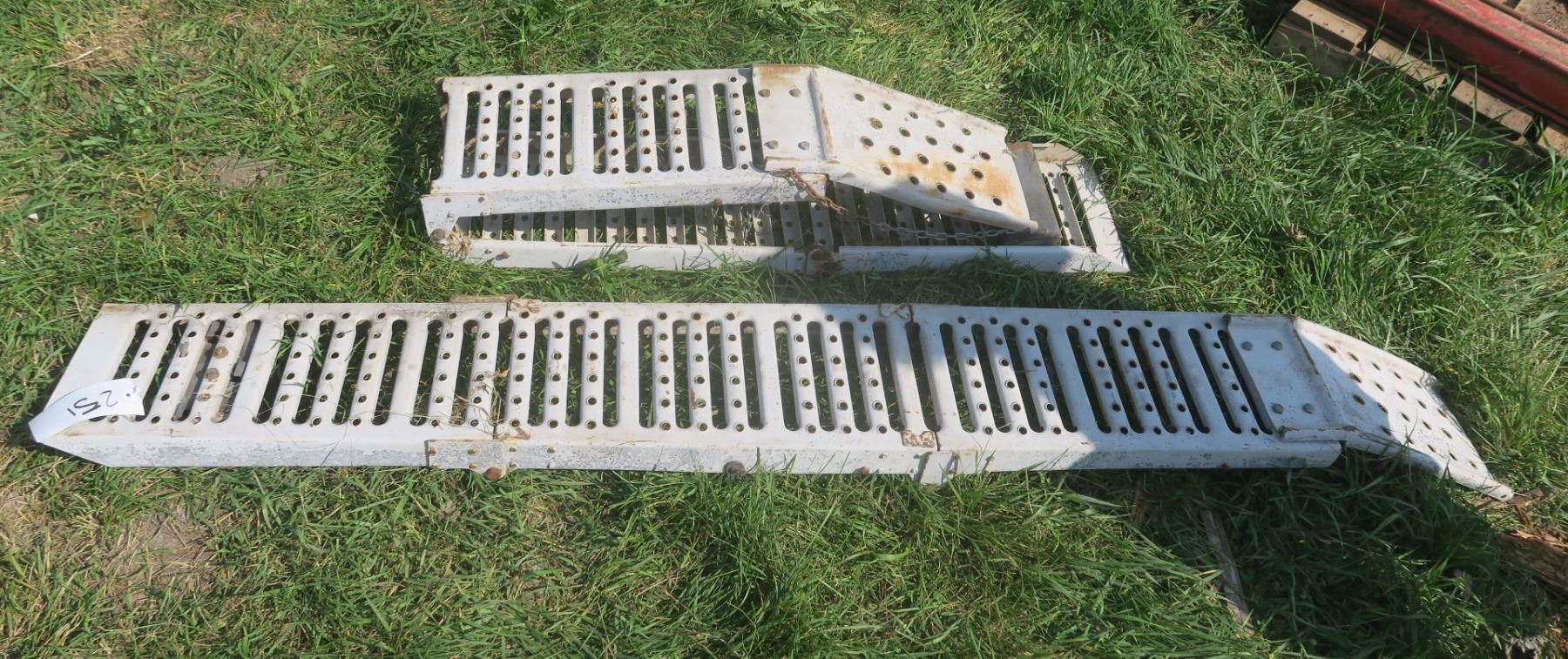 77"x 10" Metal folding ramps - Schmalz Auctions
