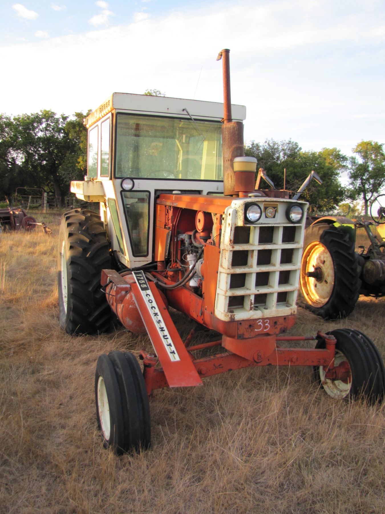 Cockshutt 1755 tractor model 675-41010, Runs on propane, 3913 hours ...