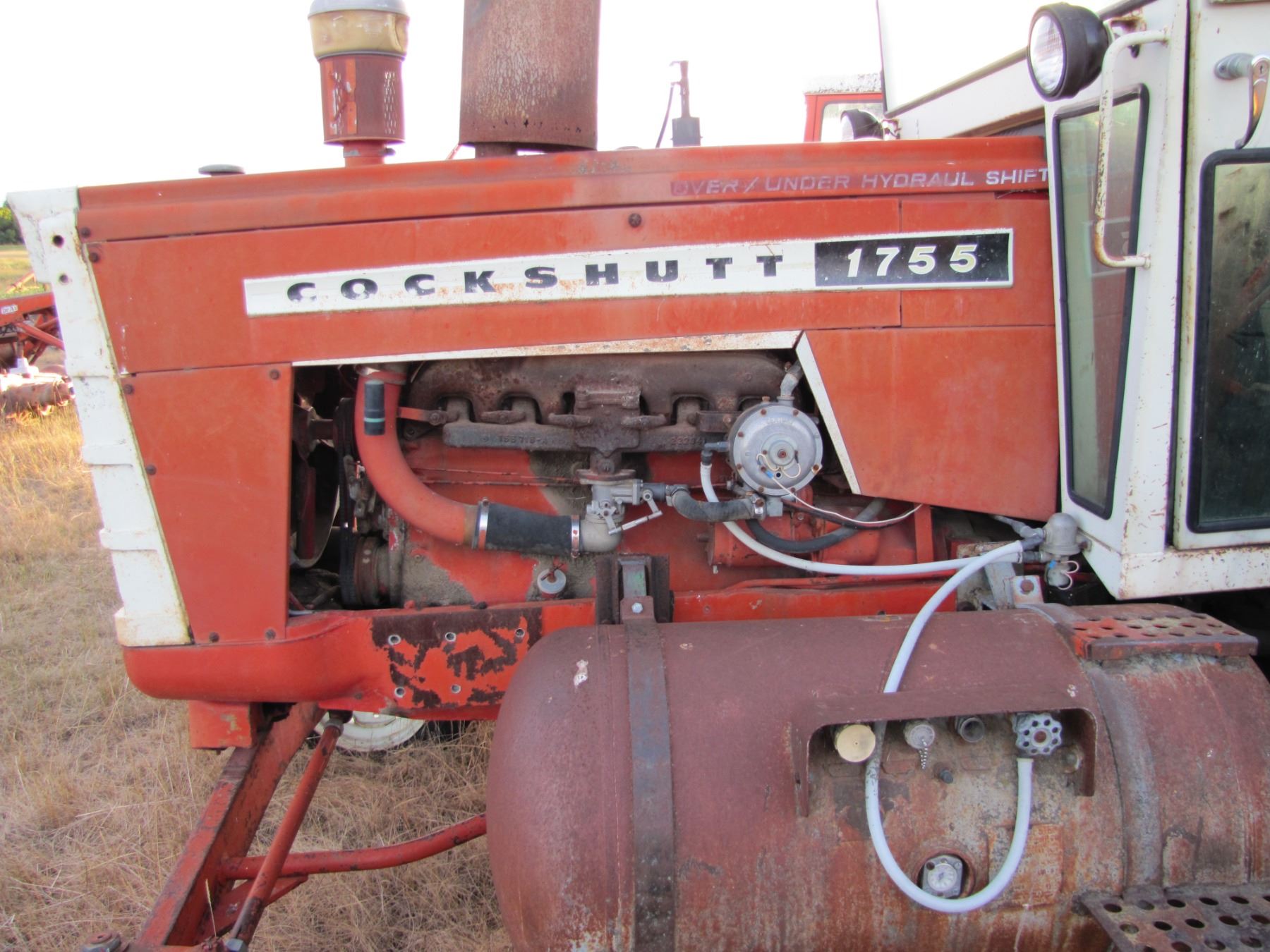 Cockshutt 1755 tractor model 675-41010, Runs on propane, 3913 hours ...