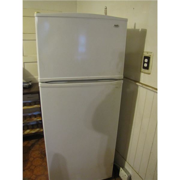 Inglis Refrigerator with top mount freezer -- WORKING CONDITION