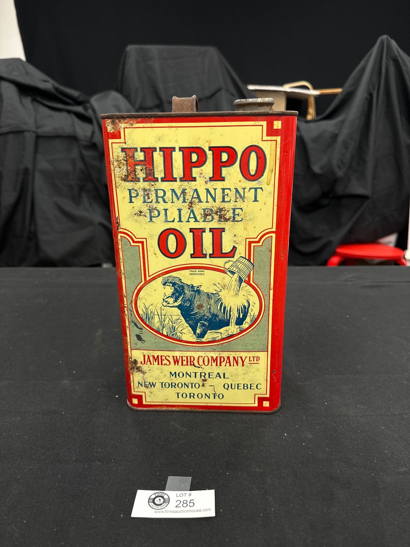Vintage Hippo Permanent Pliable Oil Tin