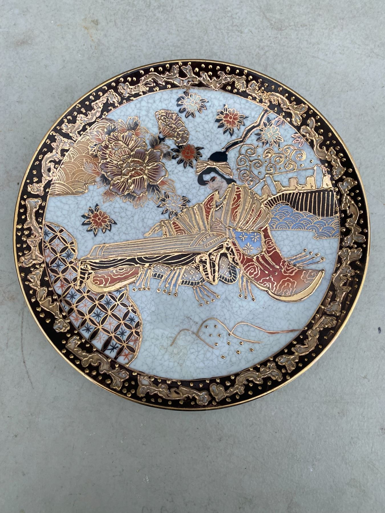 Hand painted satsuma plate